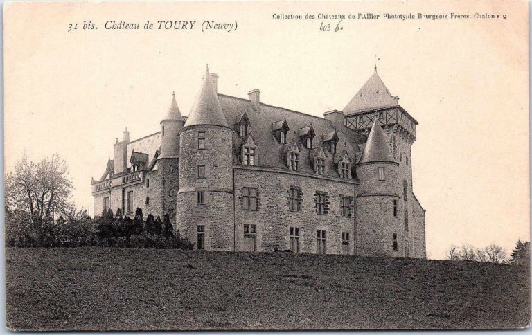 Neuvy - Château de Toury - Mon Bourbonnais